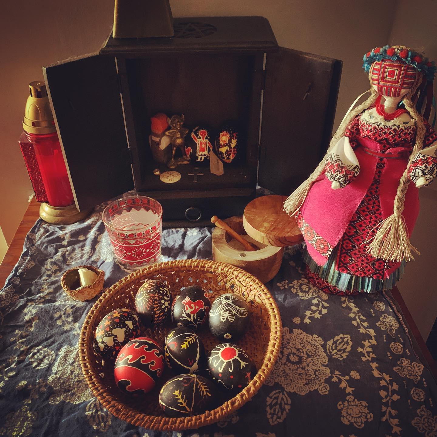 Ancestor Magic - Parlour of Wonders